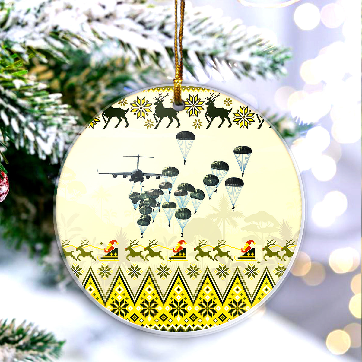 US Army Paratroopers With The 82nd Airborne Division Parachute Christm ...